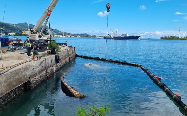 Wreckage removal: Seychelles Coast Guard and U.S. Navy complete mission ...